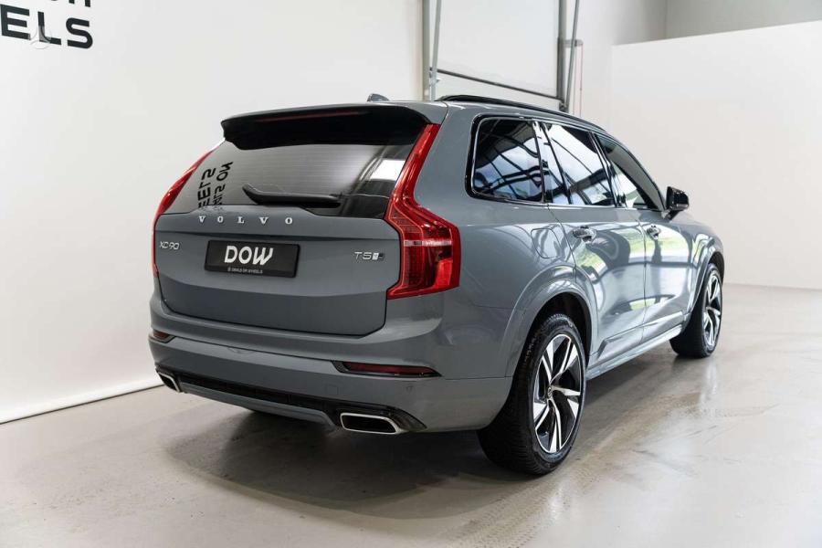 Pelēks Volvo XC90 2020 Viļņa, ar dzinēja tilpumu 1.97 L un nobraukumu 91 tūkst. km par 36490 €, foto 7 vietnē AUTOMOTO.COM.LV