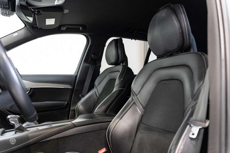 Pelēks Volvo XC90 2020 Viļņa, ar dzinēja tilpumu 1.97 L un nobraukumu 91 tūkst. km par 36490 €, foto 14 vietnē AUTOMOTO.COM.LV