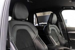 Pelēks Volvo XC90 2020 Viļņa, ar dzinēja tilpumu 1.97 L un nobraukumu 91 tūkst. km par 36490 €, foto 24 vietnē AUTOMOTO.COM.LV