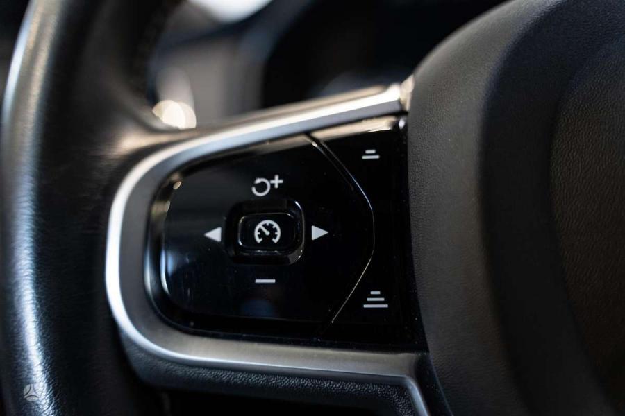Pelēks Volvo XC90 2020 Viļņa, ar dzinēja tilpumu 1.97 L un nobraukumu 91 tūkst. km par 36490 €, foto 27 vietnē AUTOMOTO.COM.LV
