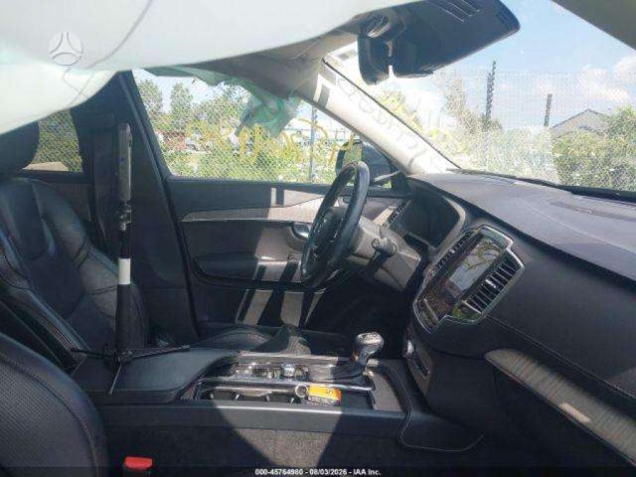 Pelēks Volvo XC90 2020 Klaipėda, ar dzinēja tilpumu 1.97 L un nobraukumu 112 tūkst. km par 21000 €, foto 6 vietnē AUTOMOTO.COM.LV