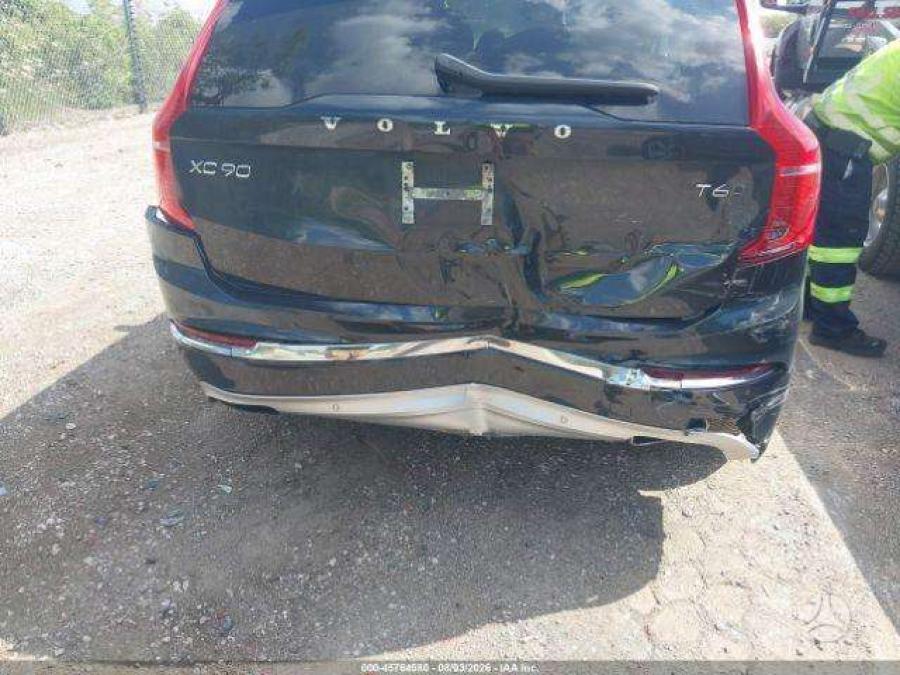 Pelēks Volvo XC90 2020 Klaipėda, ar dzinēja tilpumu 1.97 L un nobraukumu 112 tūkst. km par 21000 €, foto 7 vietnē AUTOMOTO.COM.LV