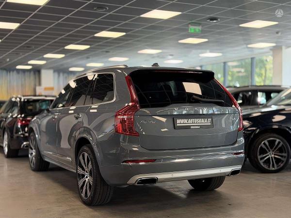 Grey Volvo XC90 2020 in Klaipeda, with an engine capacity of 1.97 L and mileage of 231 thousand km for 28900 €, photo 5 on AUTOMOTO.COM.LV
