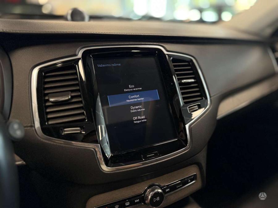 Pelēks Volvo XC90 2020 Klaipėda, ar dzinēja tilpumu 1.97 L un nobraukumu 231 tūkst. km par 28900 €, foto 18 vietnē AUTOMOTO.COM.LV