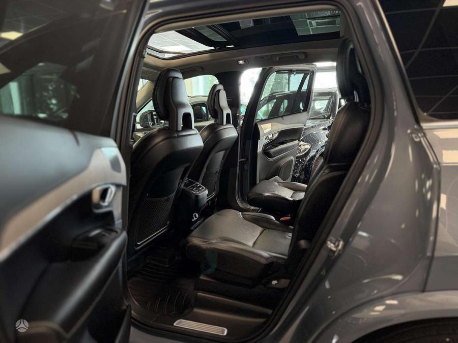 Pelēks Volvo XC90 2020 Klaipėda, ar dzinēja tilpumu 1.97 L un nobraukumu 231 tūkst. km par 28900 €, foto 32 vietnē AUTOMOTO.COM.LV