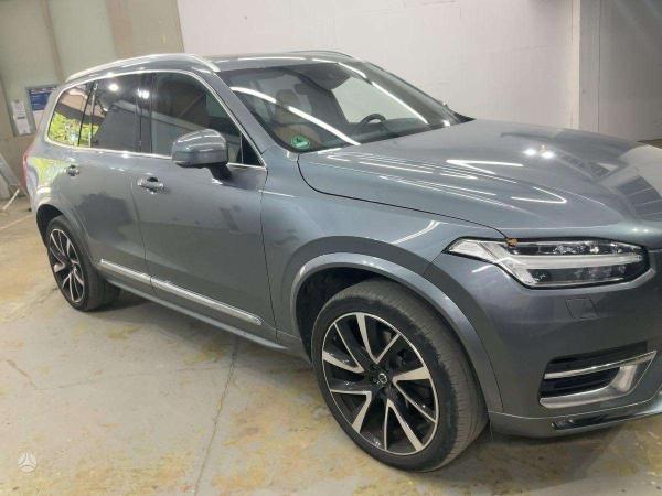Pelēks Volvo XC90 2020 Viļņa, ar dzinēja tilpumu 1.97 L un nobraukumu 207 tūkst. km par 26990 €, foto 4 vietnē AUTOMOTO.COM.LV
