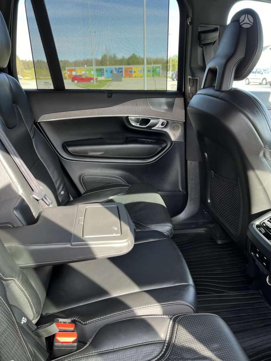 Pelēks Volvo XC90 2020 Klaipėda, ar dzinēja tilpumu 1.97 L un nobraukumu 74 tūkst. km par 35000 €, foto 9 vietnē AUTOMOTO.COM.LV