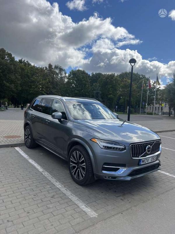 Grey Volvo XC90 2020 in Siauliai, with an engine capacity of 1.97 L and mileage of 90 thousand km for 31000 €, photo 3 on AUTOMOTO.COM.LV
