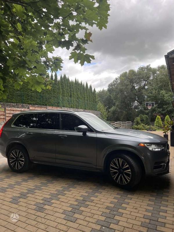 Grey Volvo XC90 2020 in Siauliai, with an engine capacity of 1.97 L and mileage of 90 thousand km for 31000 €, photo 7 on AUTOMOTO.COM.LV