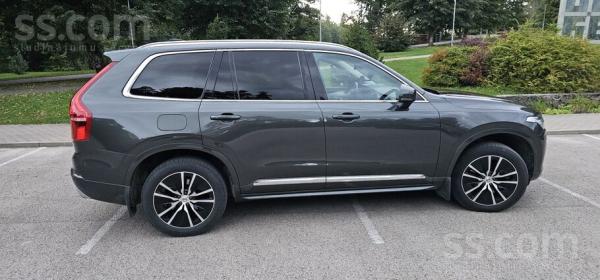 Volvo XC90 2020 Ogre vietnē Pelēks Volvo XC90 2020 Ogre, ar dzinēja tilpumu 2.00 L un nobraukumu 112 tūkst. km par 35900 €, foto 4 vietnē AUTOMOTO.COM.LV