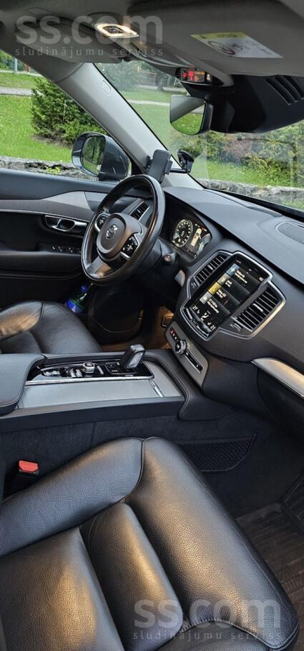 Volvo XC90 2020 Ogre vietnē Pelēks Volvo XC90 2020 Ogre, ar dzinēja tilpumu 2.00 L un nobraukumu 112 tūkst. km par 35900 €, foto 10 vietnē AUTOMOTO.COM.LV