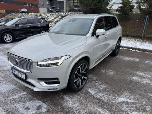 Grey Volvo XC90 2021 in Vilnius, with an engine capacity of 1.97 L and mileage of 109 thousand km for 39000 €, photo 12 on AUTOMOTO.COM.LV