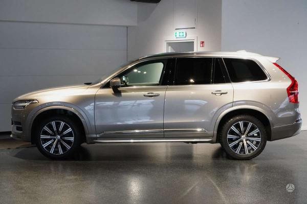 Grey Volvo XC90 2021 in Vilnius, with an engine capacity of 1.97 L and mileage of 179 thousand km for 33400 €, photo 2 on AUTOMOTO.COM.LV