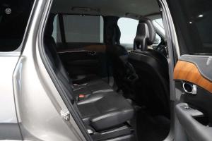 Grey Volvo XC90 2021 in Vilnius, with an engine capacity of 1.97 L and mileage of 179 thousand km for 33400 €, photo 12 on AUTOMOTO.COM.LV
