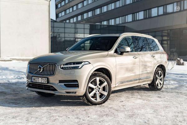 Pelēks Volvo XC90 2021 Klaipėda, ar dzinēja tilpumu 1.97 L un nobraukumu 153 tūkst. km par 40850 €, foto 1 vietnē AUTOMOTO.COM.LV