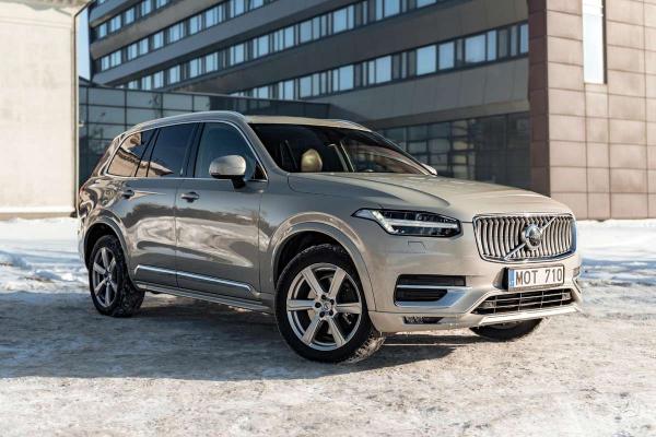 Pelēks Volvo XC90 2021 Klaipėda, ar dzinēja tilpumu 1.97 L un nobraukumu 153 tūkst. km par 40850 €, foto 4 vietnē AUTOMOTO.COM.LV
