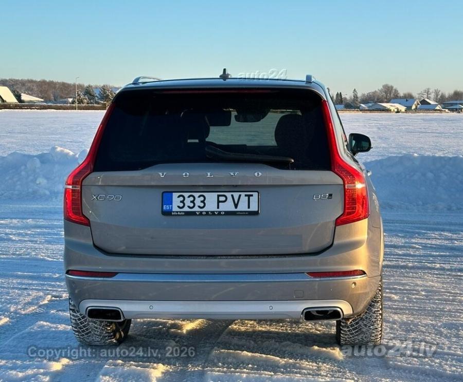 Pelēks Volvo XC90 2021 Tallina, ar dzinēja tilpumu 2.00 L un nobraukumu 130 tūkst. km par 39000 €, foto 5 vietnē AUTOMOTO.COM.LV