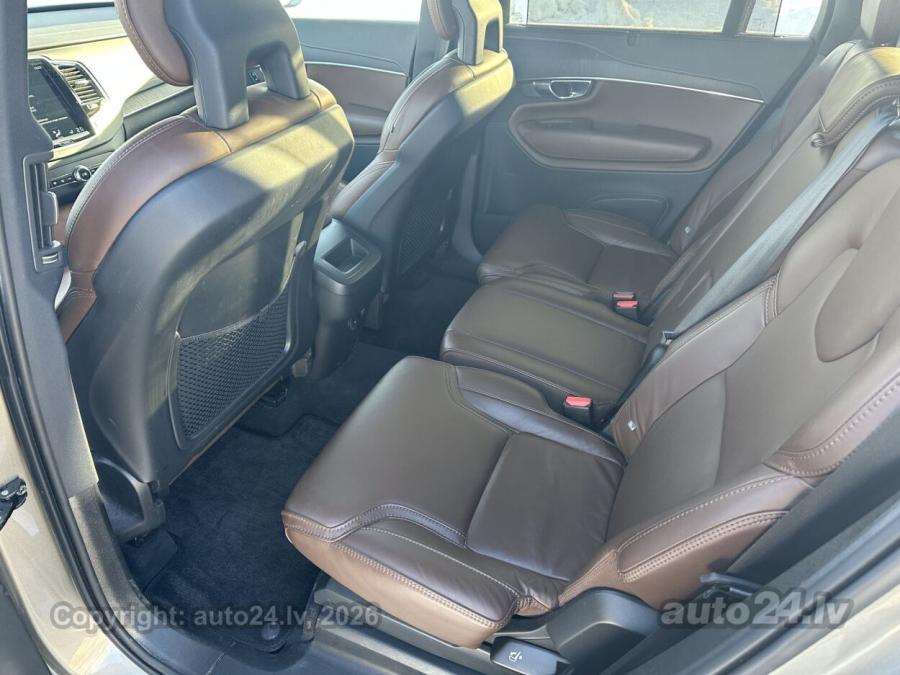 Pelēks Volvo XC90 2021 Tallina, ar dzinēja tilpumu 2.00 L un nobraukumu 130 tūkst. km par 39000 €, foto 8 vietnē AUTOMOTO.COM.LV