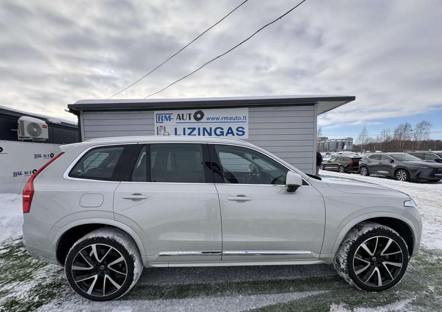 Grey Volvo XC90 2021 in Panevezys, with an engine capacity of 1.97 L and mileage of 200 thousand km for 29900 €, photo 5 on AUTOMOTO.COM.LV
