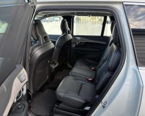 Grey Volvo XC90 2021 in Panevezys, with an engine capacity of 1.97 L and mileage of 200 thousand km for 29900 €, photo 30 on AUTOMOTO.COM.LV