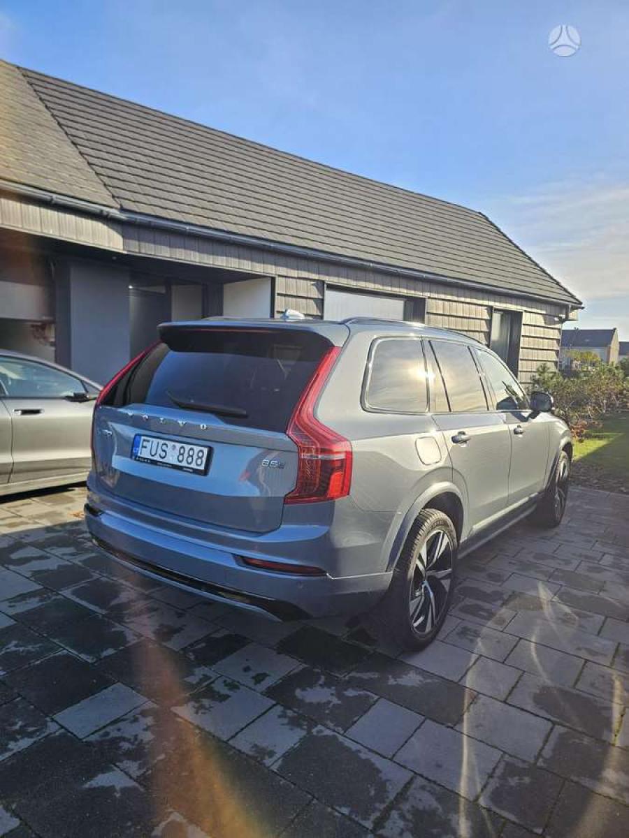 Grey Volvo XC90 2021 in Klaipeda, with an engine capacity of 1.97 L and mileage of 70 thousand km for 45500 €, photo 5 on AUTOMOTO.COM.LV