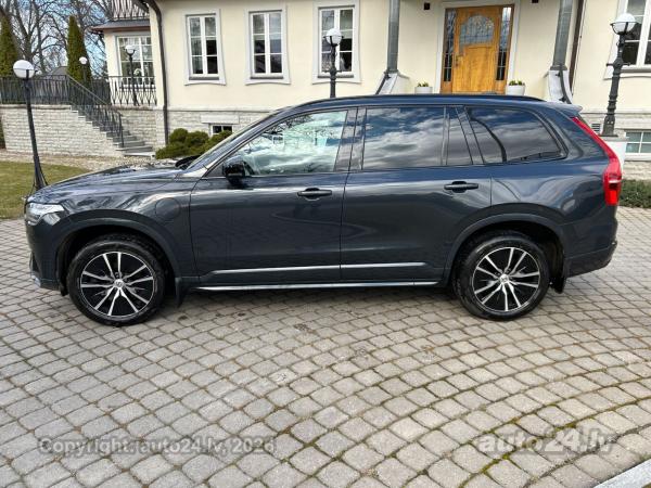 Grey Volvo XC90 2021 in Tallinn, with an engine capacity of 2.00 L and mileage of 82 thousand km for 44950 €, photo 4 on AUTOMOTO.COM.LV
