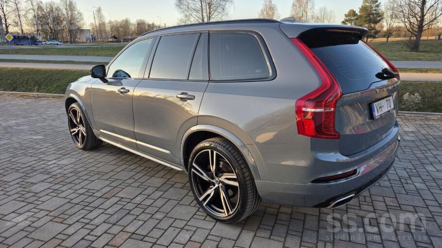 Grey Volvo XC90 2021 in Jelgava, with an engine capacity of 2.00 L and mileage of 160 thousand km for 37770 €, photo 8 on AUTOMOTO.COM.LV