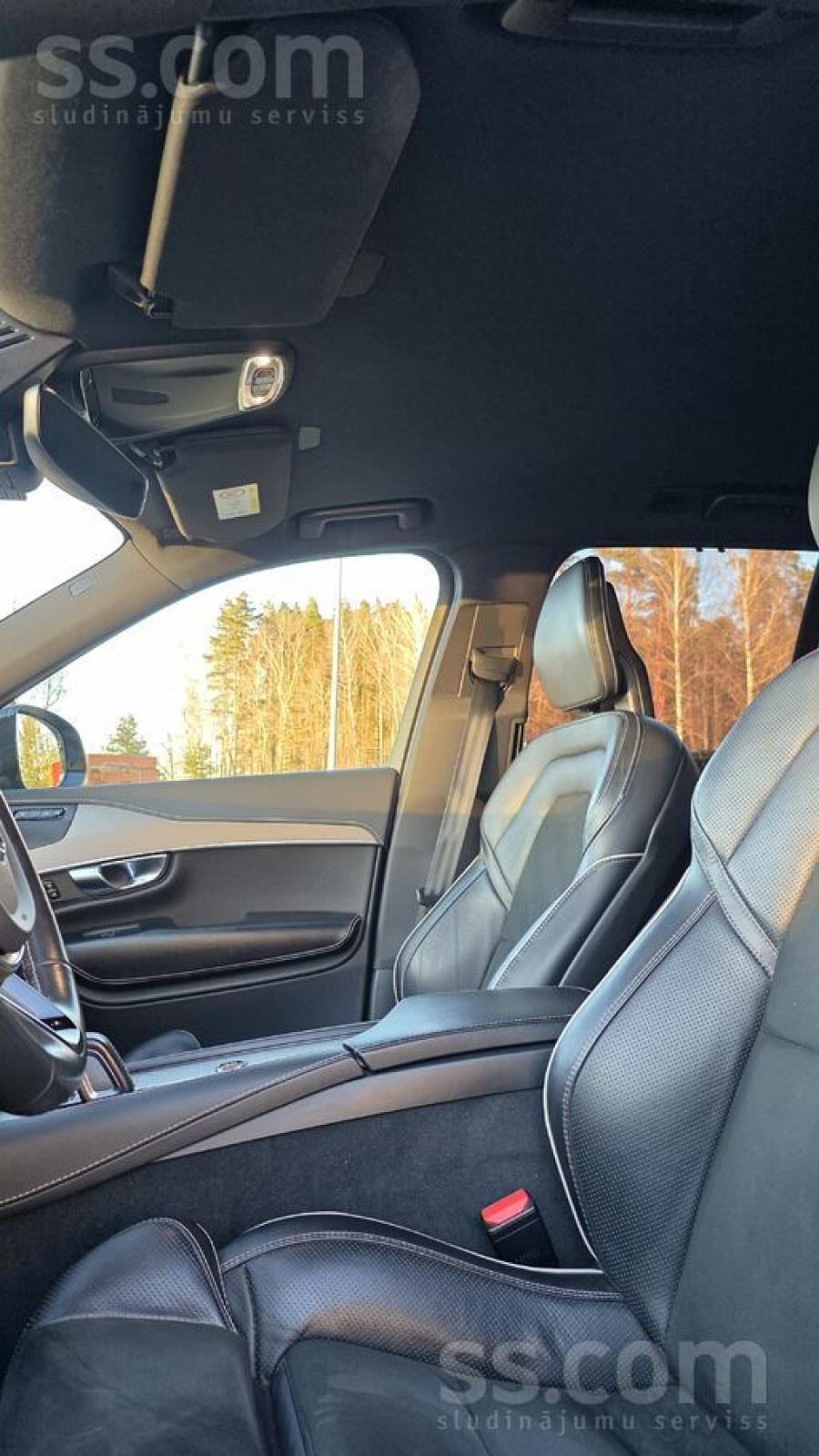Grey Volvo XC90 2021 in Jelgava, with an engine capacity of 2.00 L and mileage of 160 thousand km for 37770 €, photo 12 on AUTOMOTO.COM.LV