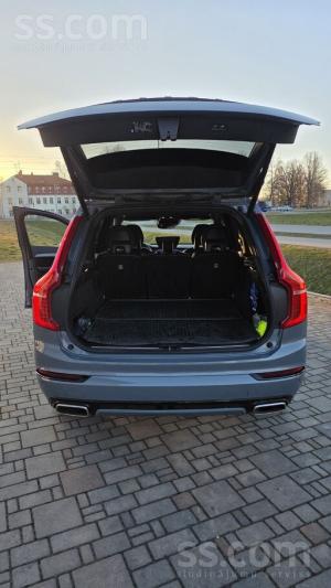 Grey Volvo XC90 2021 in Jelgava, with an engine capacity of 2.00 L and mileage of 160 thousand km for 37770 €, photo 14 on AUTOMOTO.COM.LV