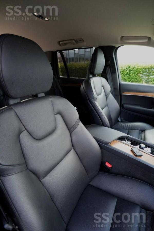 Grey Volvo XC90 2021 in Jurmala, with an engine capacity of 2.00 L and mileage of 84 thousand km for 37000 €, photo 9 on AUTOMOTO.COM.LV