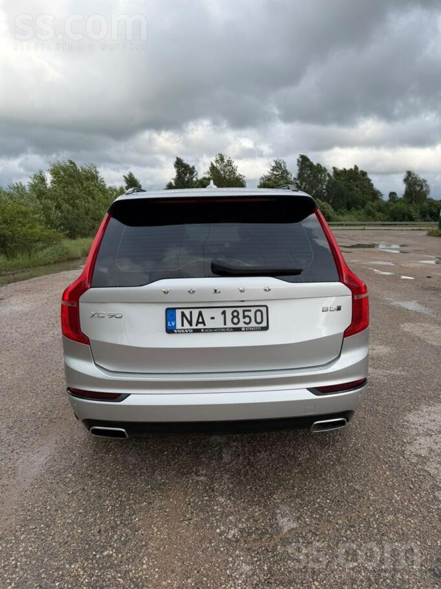 Grey Volvo XC90 2021 in Saldus, with an engine capacity of 2.00 L and mileage of 171 thousand km for 30000 €, photo 9 on AUTOMOTO.COM.LV