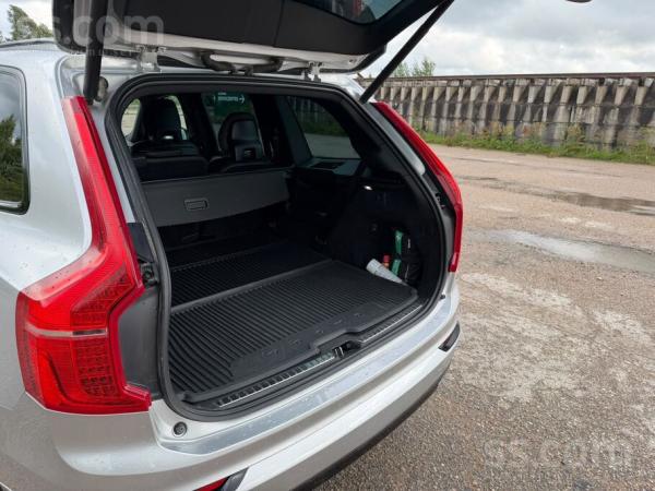 Grey Volvo XC90 2021 in Saldus, with an engine capacity of 2.00 L and mileage of 171 thousand km for 30000 €, photo 9 on AUTOMOTO.COM.LV