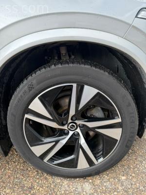 Grey Volvo XC90 2021 in Saldus, with an engine capacity of 2.00 L and mileage of 171 thousand km for 30000 €, photo 14 on AUTOMOTO.COM.LV