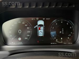 Grey Volvo XC90 2021 in Saldus, with an engine capacity of 2.00 L and mileage of 171 thousand km for 30000 €, photo 18 on AUTOMOTO.COM.LV