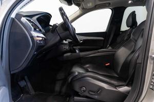 Pelēks Volvo XC90 2021 Viļņa, ar dzinēja tilpumu 1.97 L un nobraukumu 156 tūkst. km par 41900 €, foto 14 vietnē AUTOMOTO.COM.LV