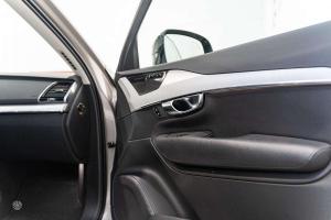 Pelēks Volvo XC90 2021 Viļņa, ar dzinēja tilpumu 1.97 L un nobraukumu 156 tūkst. km par 41900 €, foto 22 vietnē AUTOMOTO.COM.LV