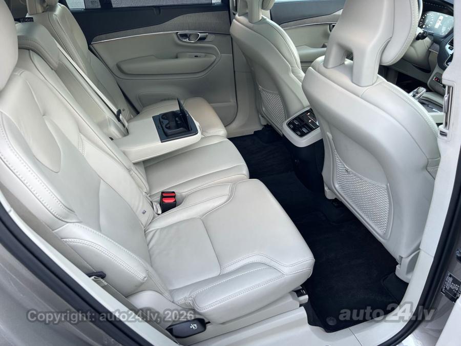 Grey Volvo XC90 2021 in Tallinn, with an engine capacity of 2.00 L and mileage of 165 thousand km for 39800 €, photo 12 on AUTOMOTO.COM.LV