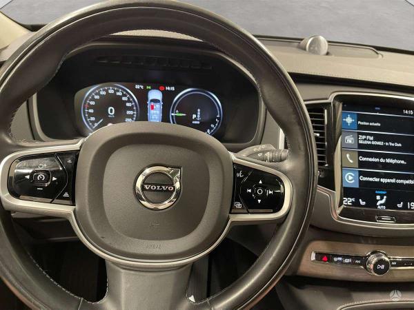 Grey Volvo XC90 2021 in Vilnius, with an engine capacity of 1.97 L and mileage of 118 thousand km for 40535 €, photo 9 on AUTOMOTO.COM.LV