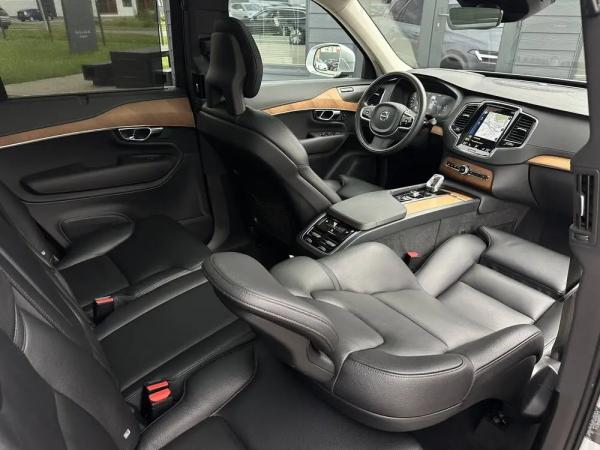 Pelēks Volvo XC90 2021 Jelgava, ar dzinēja tilpumu 2.00 L un nobraukumu 210 tūkst. km par 32900 €, foto 8 vietnē AUTOMOTO.COM.LV