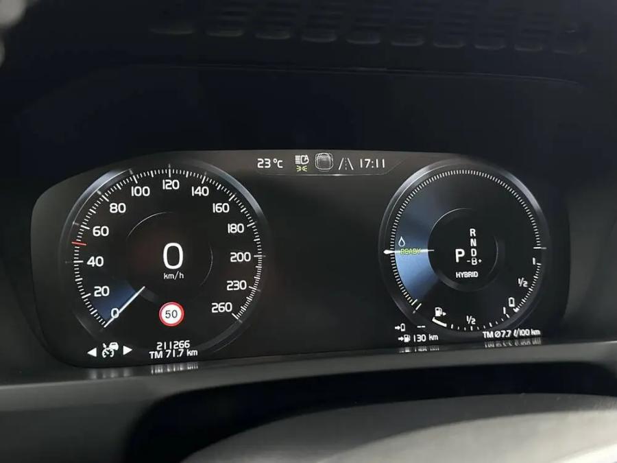 Серый Вольво ХС90 2021 в Елгава, объемом двигателя 2.00 л и пробегом 210 тыс. км за 32900 €, фото 35 на AUTOMOTO.COM.LV