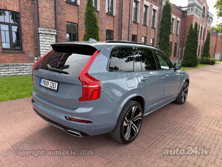 Grey Volvo XC90 2021 in Tallinn, with an engine capacity of 2.00 L and mileage of 141 thousand km for 34900 €, photo 4 on AUTOMOTO.COM.LV