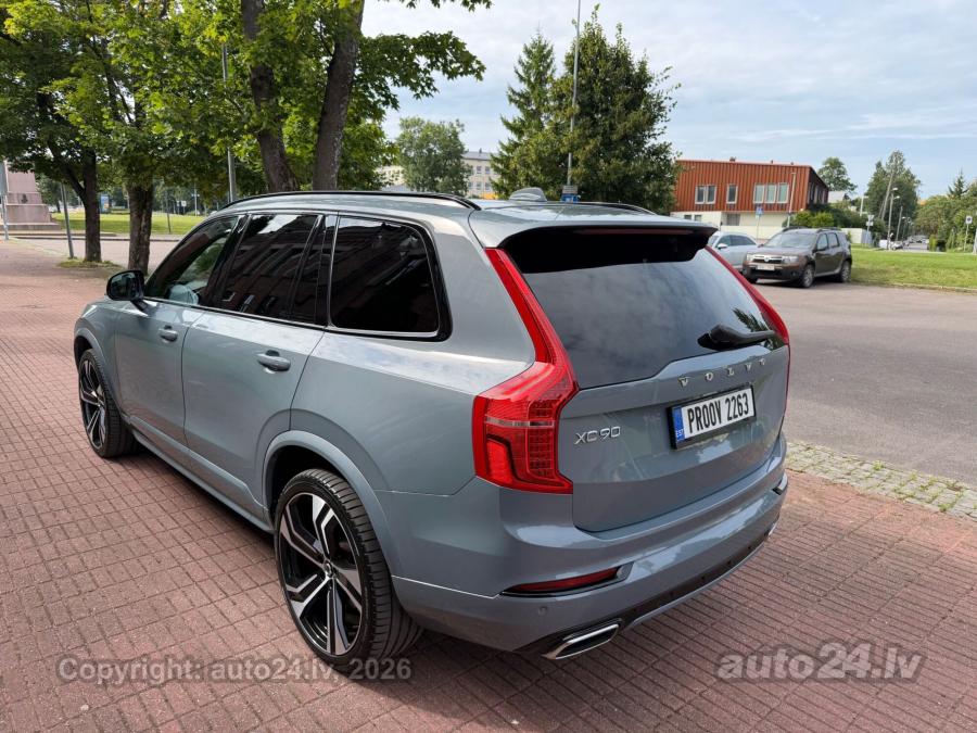 Grey Volvo XC90 2021 in Tallinn, with an engine capacity of 2.00 L and mileage of 141 thousand km for 34900 €, photo 9 on AUTOMOTO.COM.LV