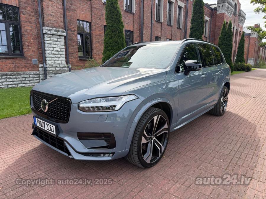 Grey Volvo XC90 2021 in Tallinn, with an engine capacity of 2.00 L and mileage of 141 thousand km for 34900 €, photo 10 on AUTOMOTO.COM.LV
