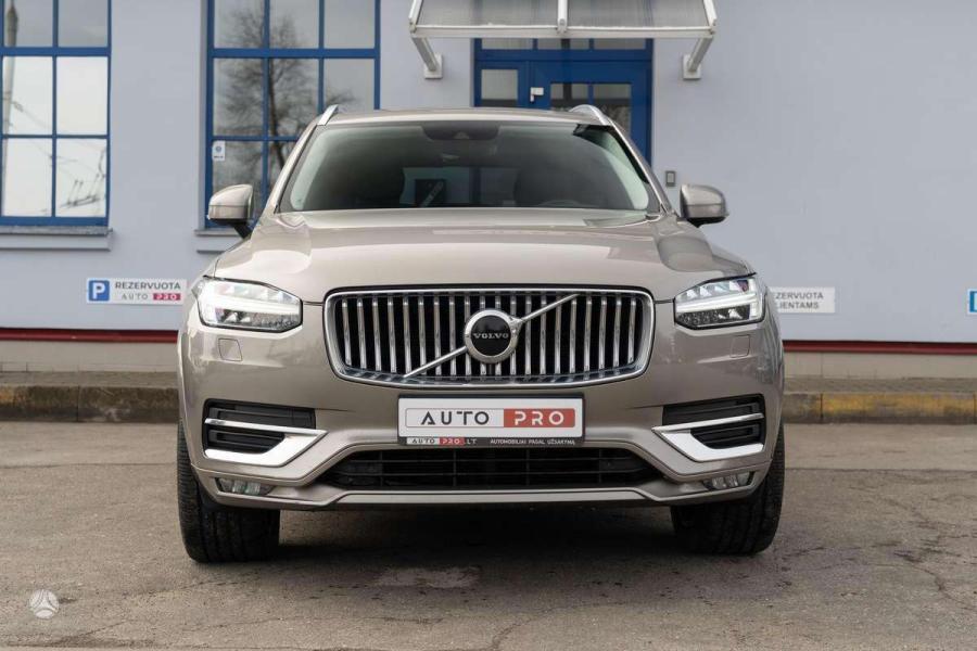 Pelēks Volvo XC90 2021 Viļņa, ar dzinēja tilpumu 1.97 L un nobraukumu 190 tūkst. km par 32790 €, foto 1 vietnē AUTOMOTO.COM.LV