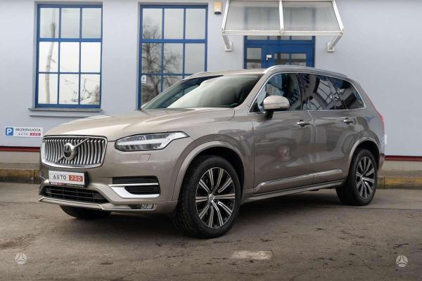 Grey Volvo XC90 2021 in Vilnius, with an engine capacity of 1.97 L and mileage of 190 thousand km for 32790 €, photo 3 on AUTOMOTO.COM.LV