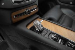 Pelēks Volvo XC90 2021 Viļņa, ar dzinēja tilpumu 1.97 L un nobraukumu 190 tūkst. km par 32790 €, foto 21 vietnē AUTOMOTO.COM.LV
