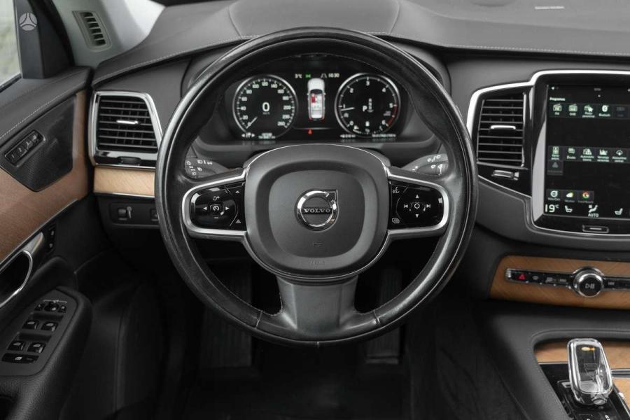 Pelēks Volvo XC90 2021 Viļņa, ar dzinēja tilpumu 1.97 L un nobraukumu 190 tūkst. km par 32790 €, foto 22 vietnē AUTOMOTO.COM.LV