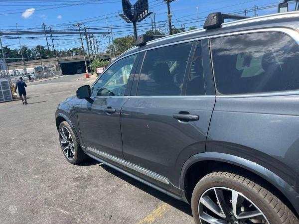Grey Volvo XC90 2021 in Siauliai, with an engine capacity of 1.97 L and mileage of 269 thousand km for 18700 €, photo 6 on AUTOMOTO.COM.LV