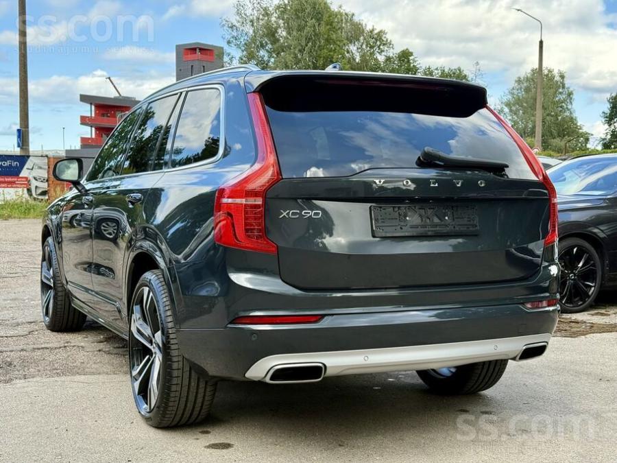 Grey Volvo XC90 2021 in Riga, with an engine capacity of 2.00 L and mileage of 0 thousand km for 34800 €, photo 5 on AUTOMOTO.COM.LV