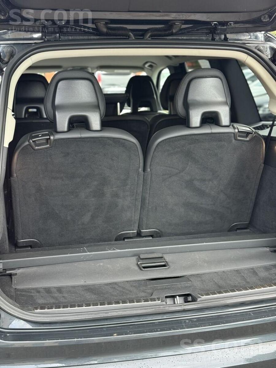 Grey Volvo XC90 2021 in Riga, with an engine capacity of 2.00 L and mileage of 0 thousand km for 34800 €, photo 17 on AUTOMOTO.COM.LV
